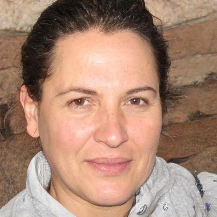 Peri Momm: Life of the Unknown Wife of Dolph Lundgren